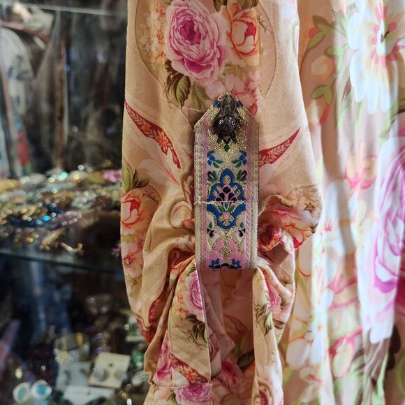 Aratta | Tops | Aratta Pink Floral Silk Feel Blouse | Poshmark